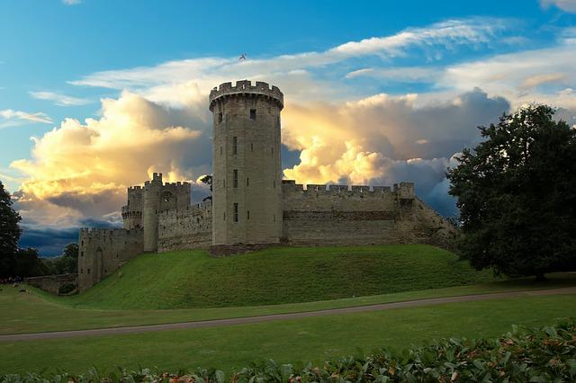 Top 5 Best Castles In England Straight Out Of A Fairytale - Follow Me Away