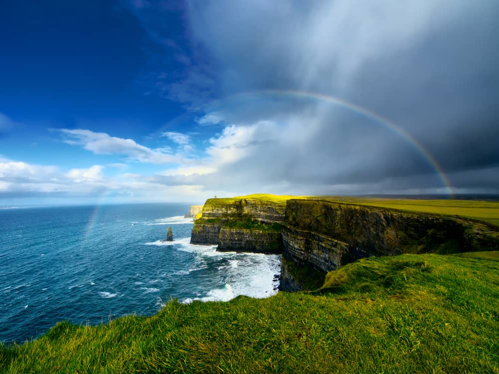 7 Big Mistakes To Avoid When Planning A Trip To Ireland - Follow Me Away