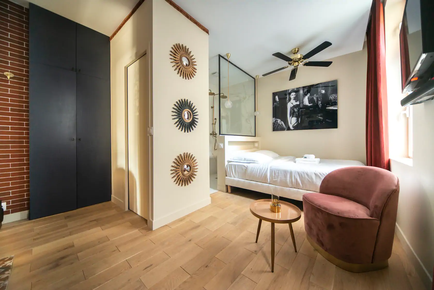 18 Best Airbnbs In Paris (Eiffel Tower Views, Lofts & More!) - Follow Me Away