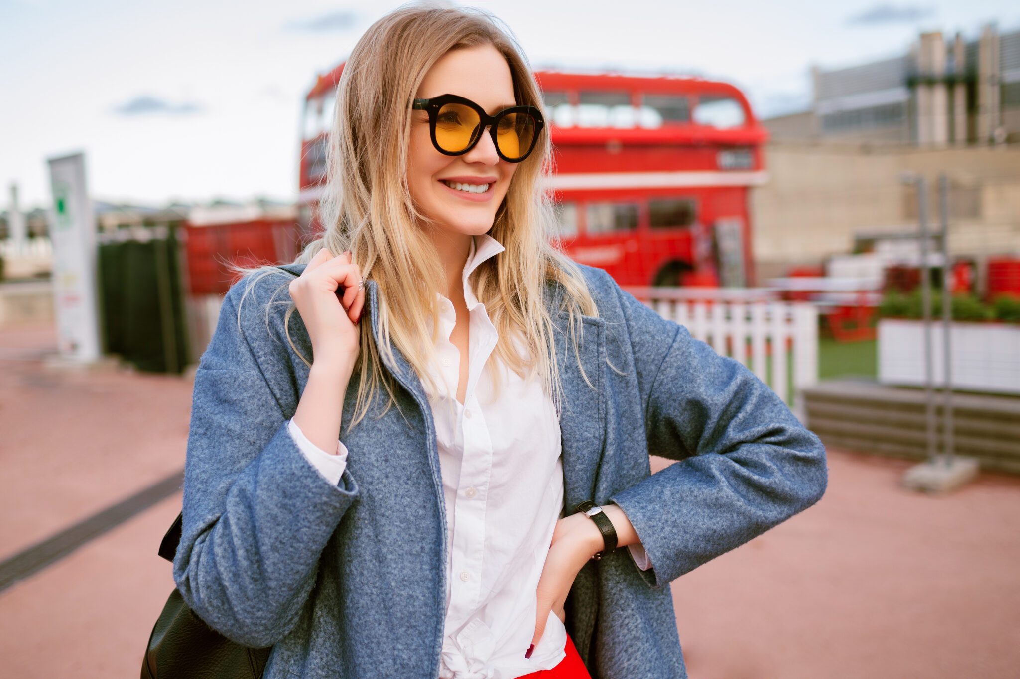 What To Wear In London In Spring: London Outfit Ideas for March, April ...